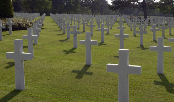 What are the different types of crosses on headstones?